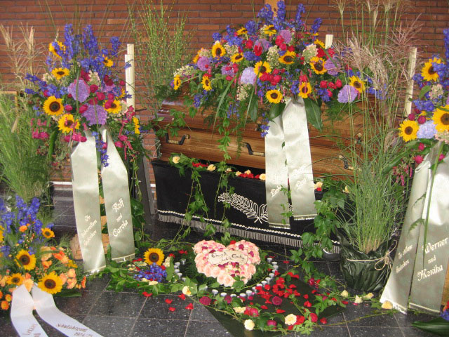 Blumen - Cafe und Blumen Im Garten Eden